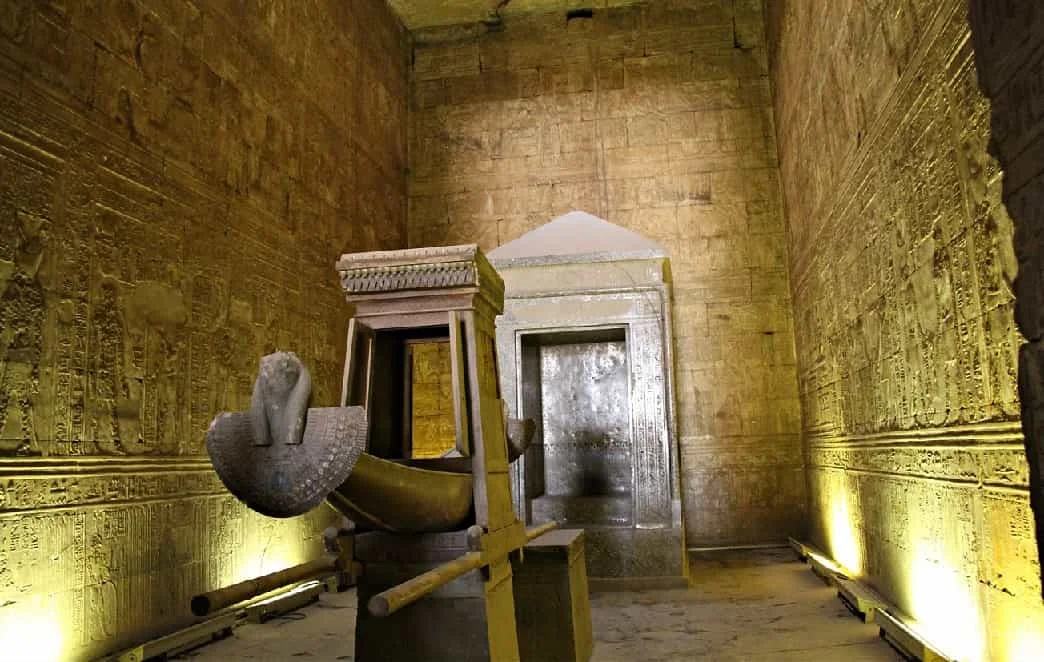 100 Ancient Egyptian Symbols and Their Meanings — Complete Guide
