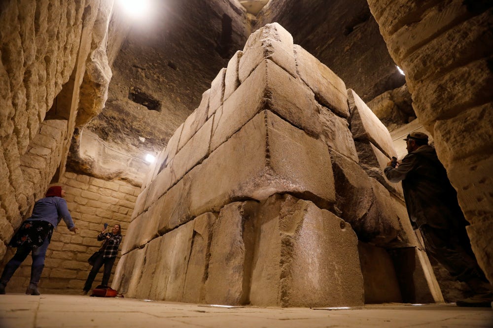 Pyramids of Giza: Ultimate Guide to Egypt's Ancient Wonders