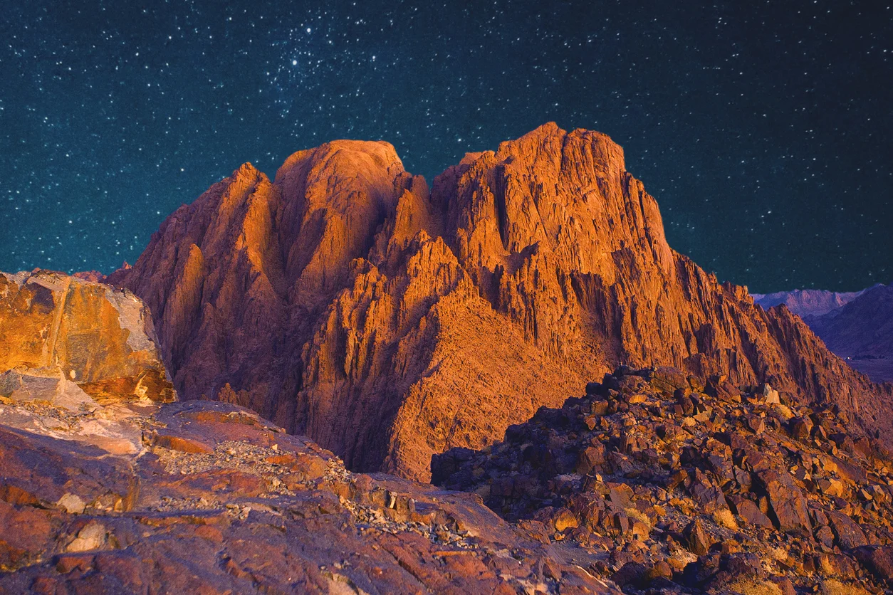 Mount Sinai Egypt: Where It Is, How to Climb & Sunrise Tours 2026